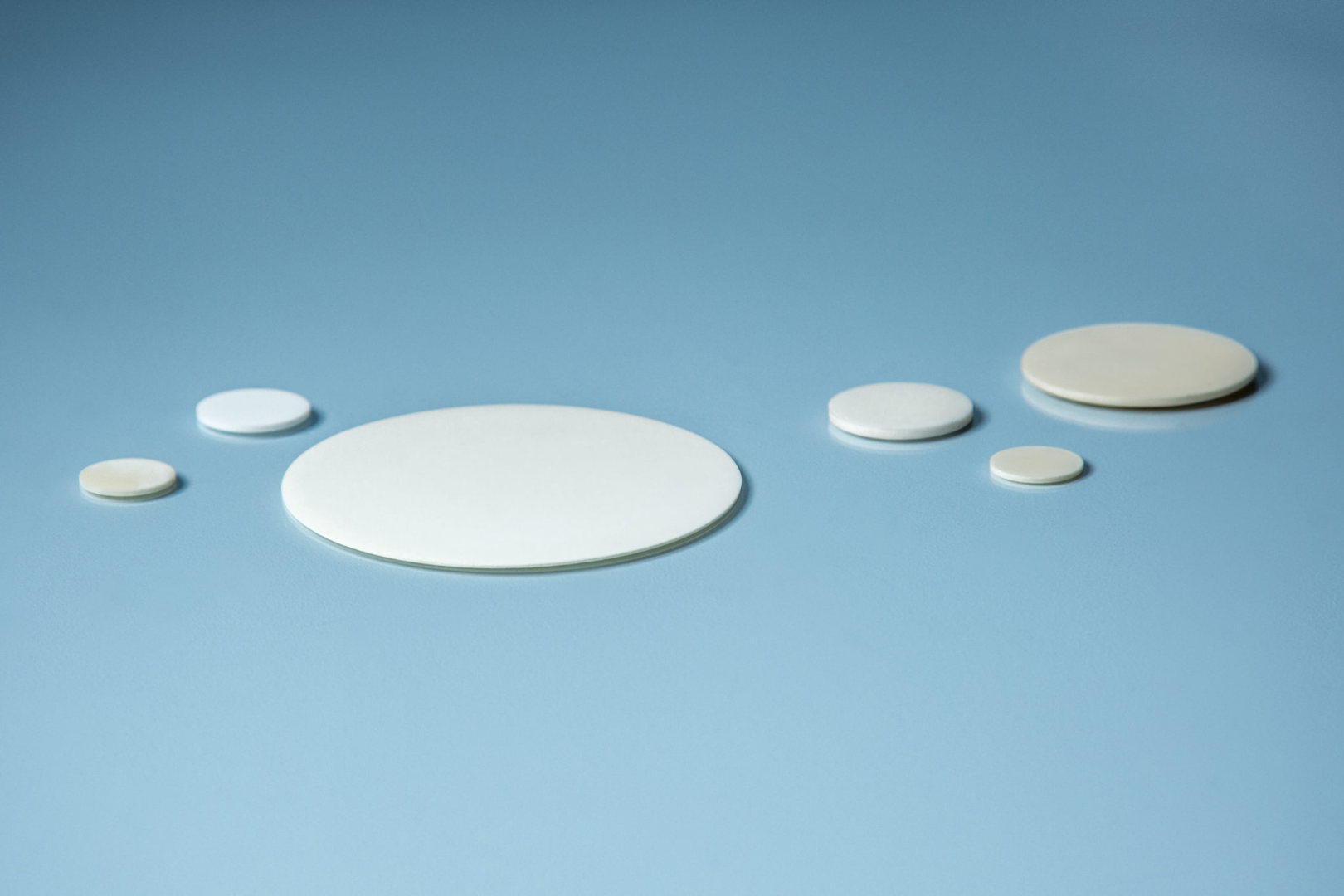 Alumina Disc Substrates for Thin Film Deposition - WELLE SHAFT