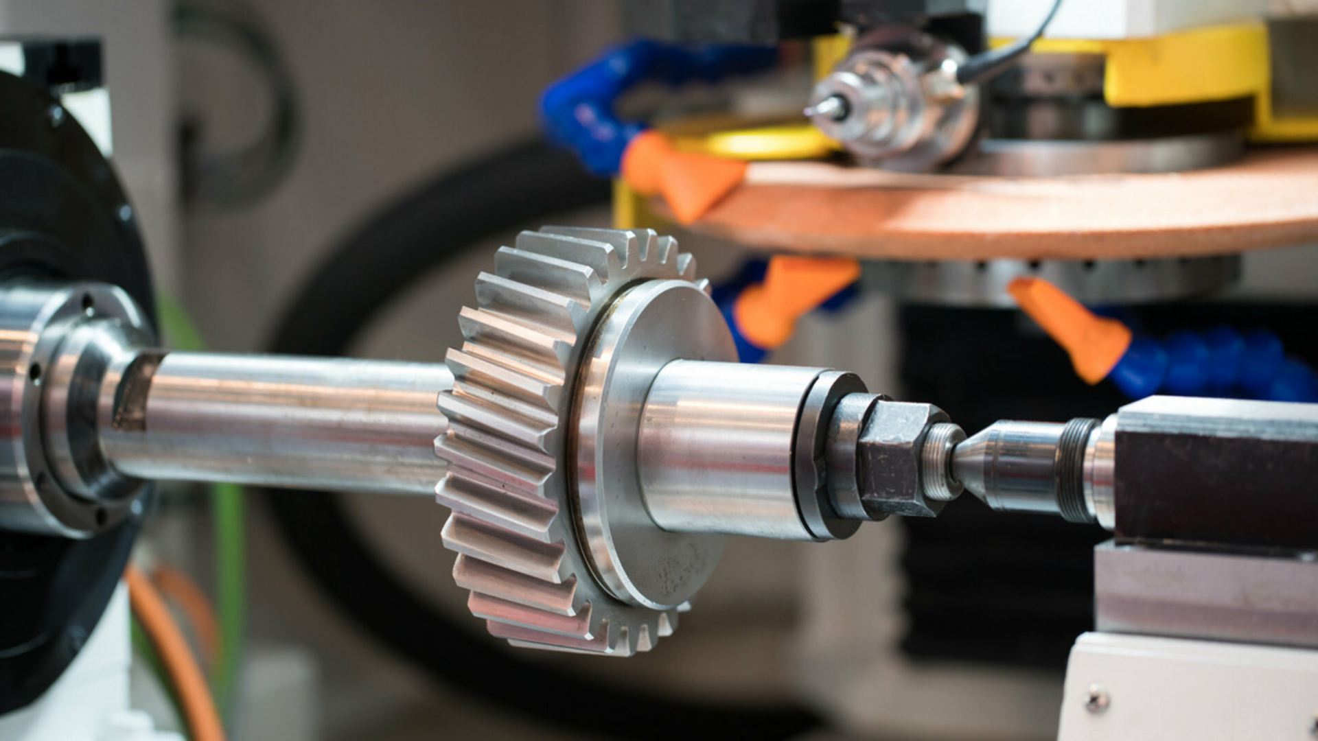 Gear Broaching | Internal & External Gear Cutting - WELLE SHAFT